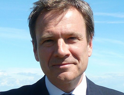 Isle of Wight MP supports CAMRA aims - What's Brewing